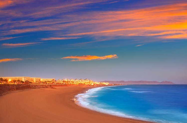 Descubre Cabo de Gata: calas escondidas y sol sin fin - BuscoUnChollo.com