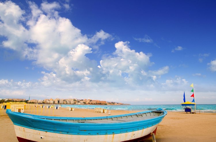 ¡Piscina, Spa y Media pensión en Salou! - BuscoUnChollo.com