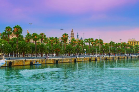 ¡ÚLTIMA HORA! Visita la ciudad condal en hotel 4* en pleno centro de ...